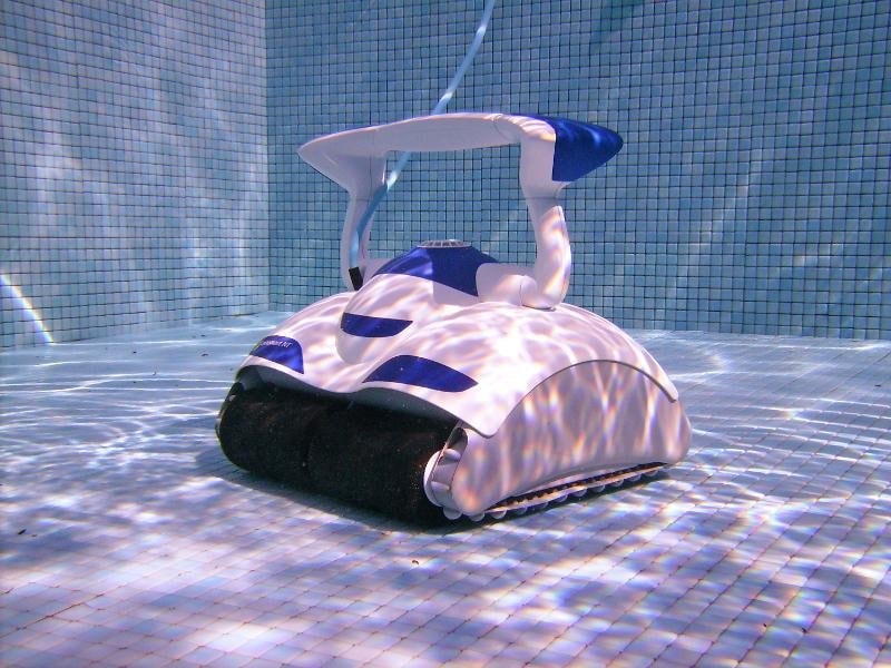 Robot piscine ZODIAC CYBERNAUT NT 17.5m W9310 Pas Cher - UBALDI.com